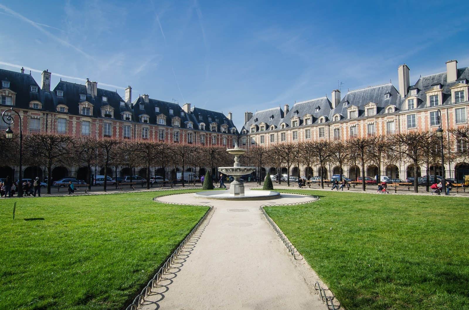 A Perfect Day in Paris - with Carrie Anne James - HiP Paris Blog
